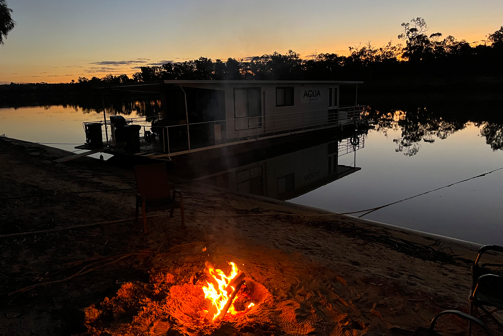 River Murray Houseboat For Hire | Kodari Houseboats Morgan SA